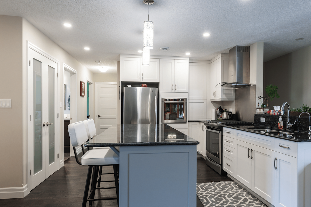 Cutting Edge Construction: General Contractor & Custom Home Builder